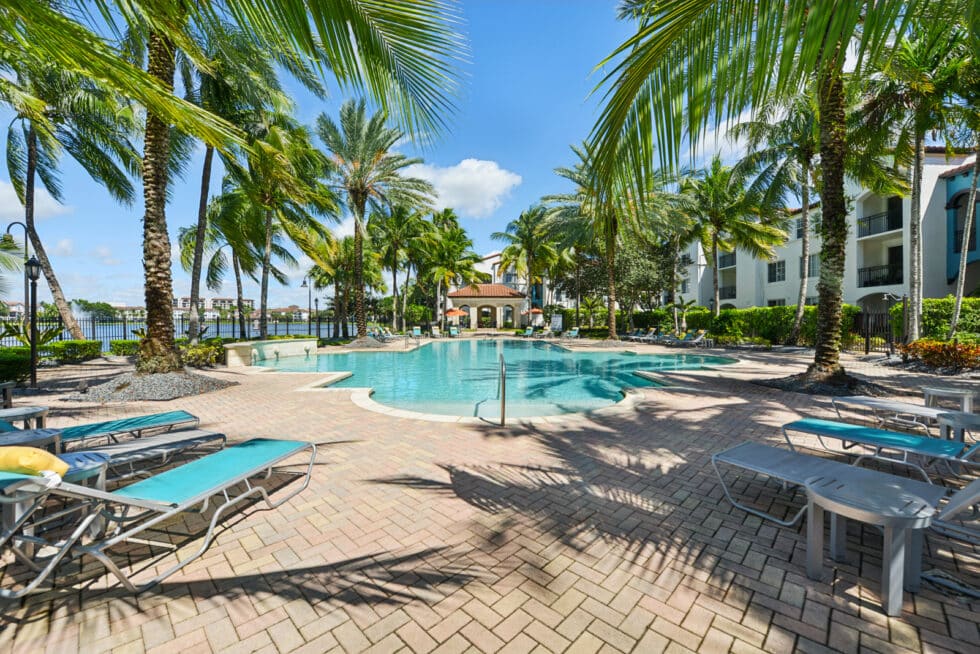 Grand Riviera | Luxury Apartments & Townhomes in Miramar